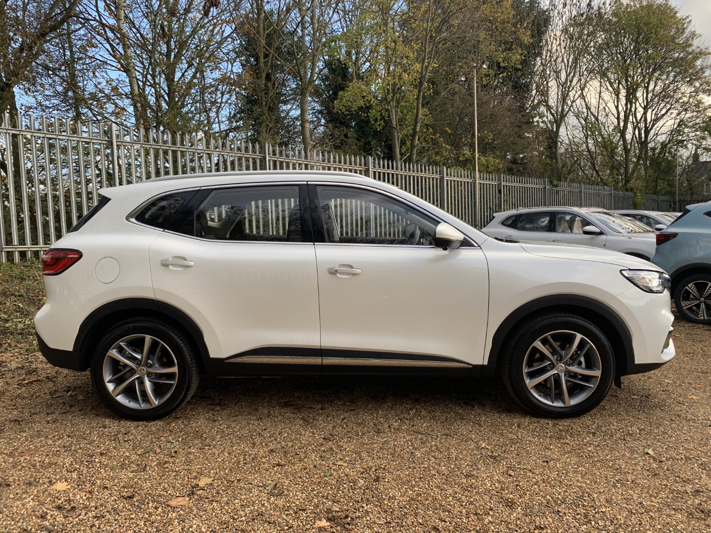 MG HS Plug In Hybrid Exclusive for sale - Perkins Garages